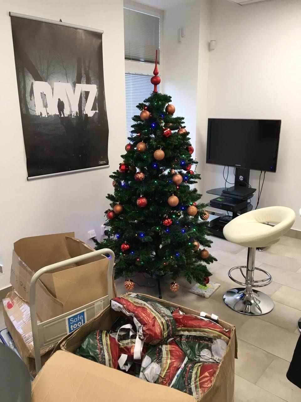 Vigor | Free-To-Play Shoot 'n' Loot Game