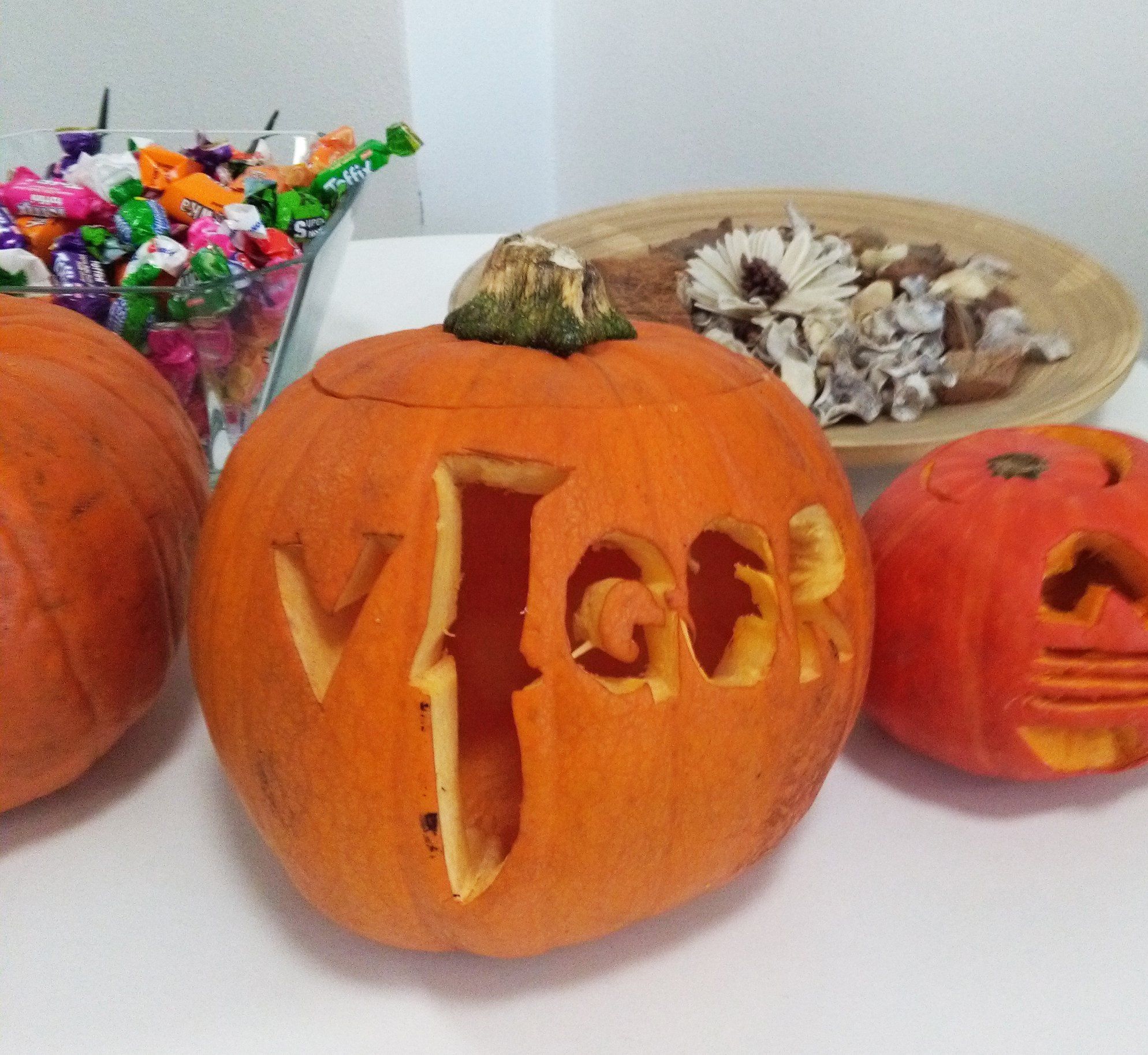 Vigor | Free-To-Play Shoot 'n' Loot Game